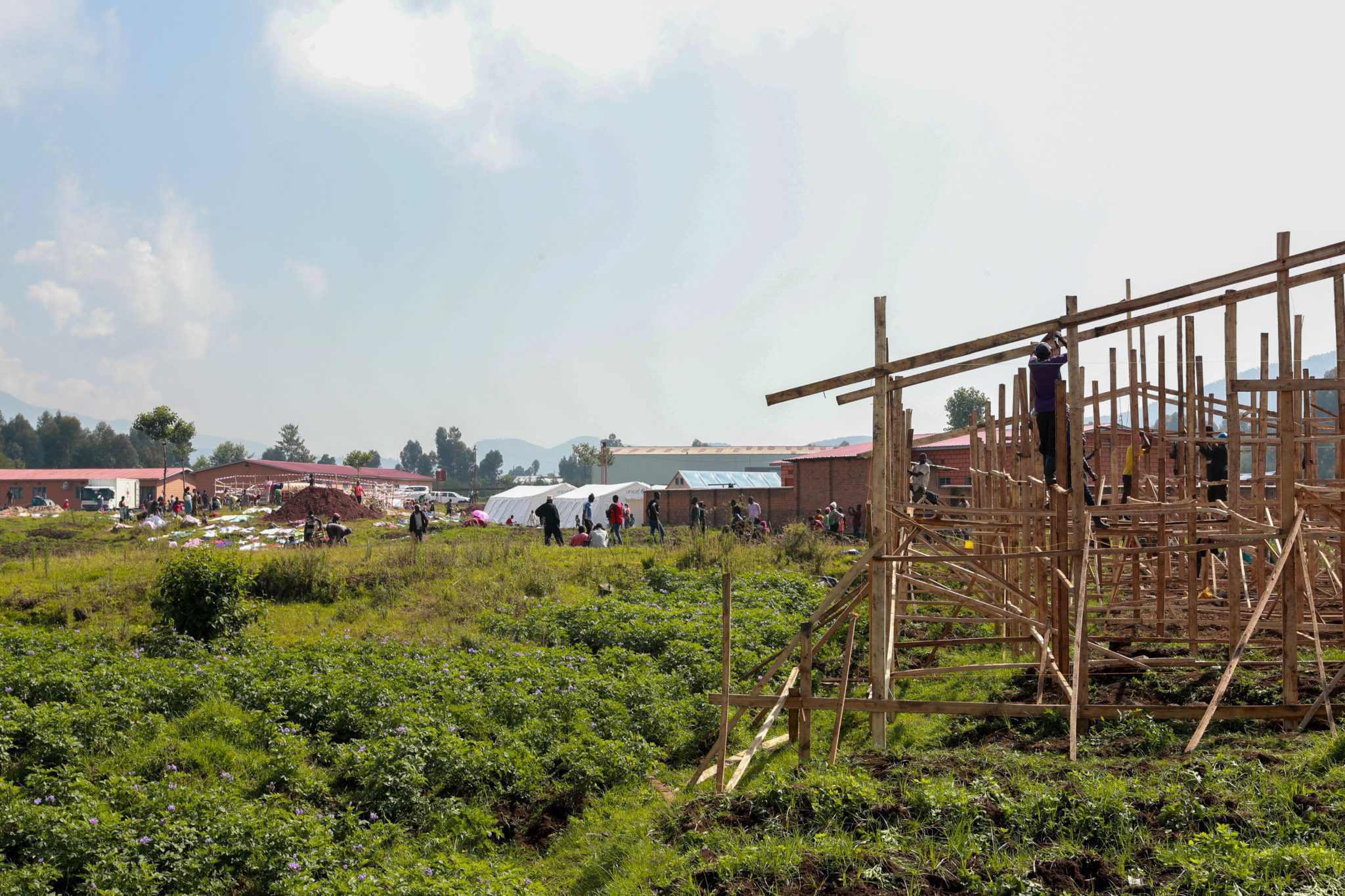 Hosting influx of refugee arrivals from DRC at new transit site in ...
